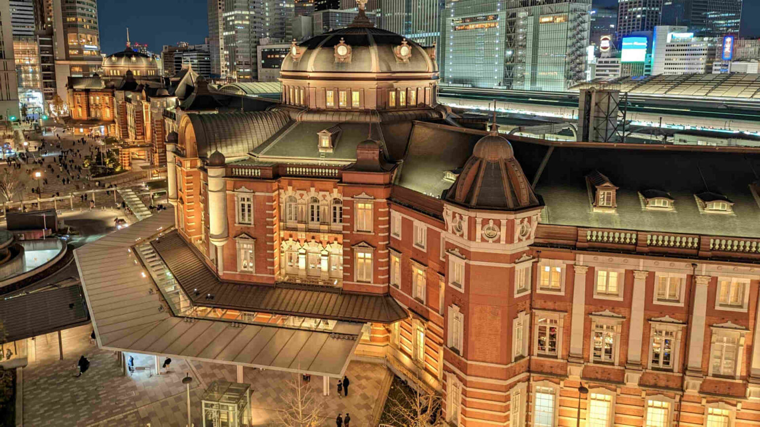 Tokyo Station - Travel in Japan
