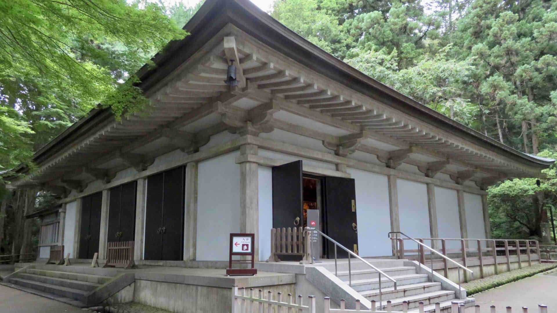 Chusonji Temple - Travel in Japan