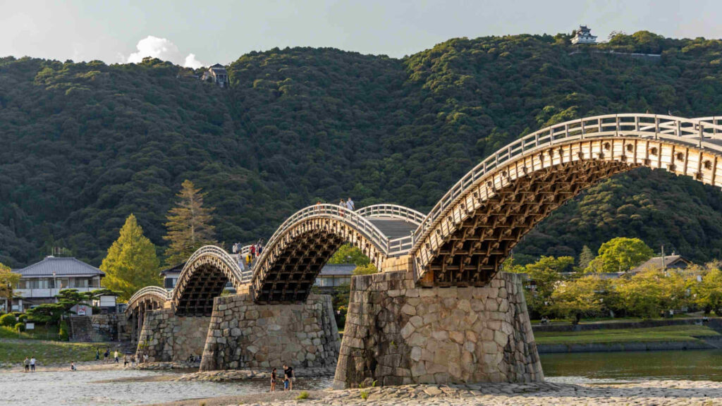Kintaikyo Bridge - Travel in Japan