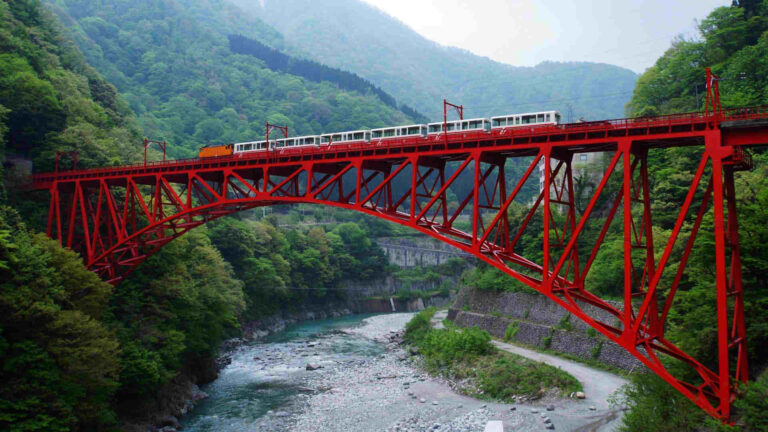 Kurobe Gorge - Travel in Japan