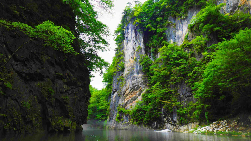 Geibikei Gorge - Travel in Japan