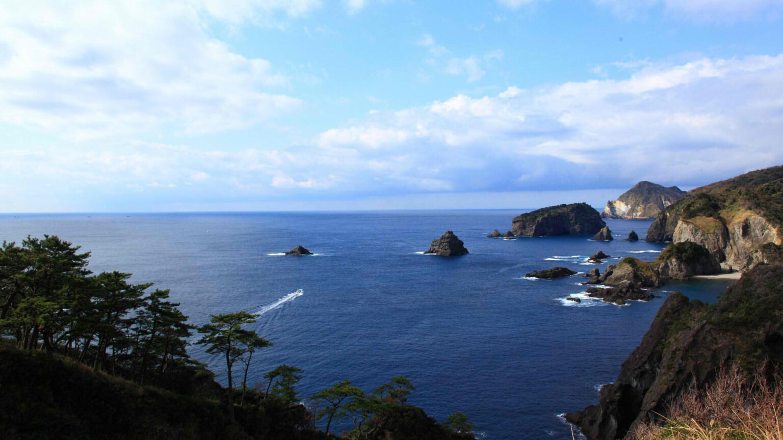 Irozaki Coast - Travel in Japan