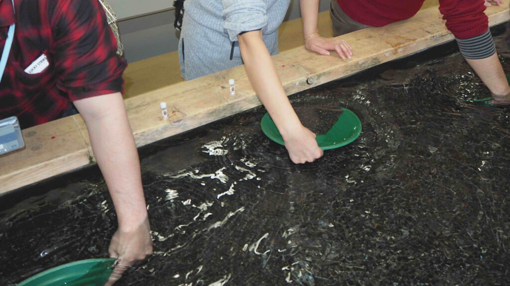 Toi Gold Mine - Travel in Japan